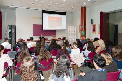 Llengües minoritzades del Pirineu en l’era digital – Mercè Feliu i ...